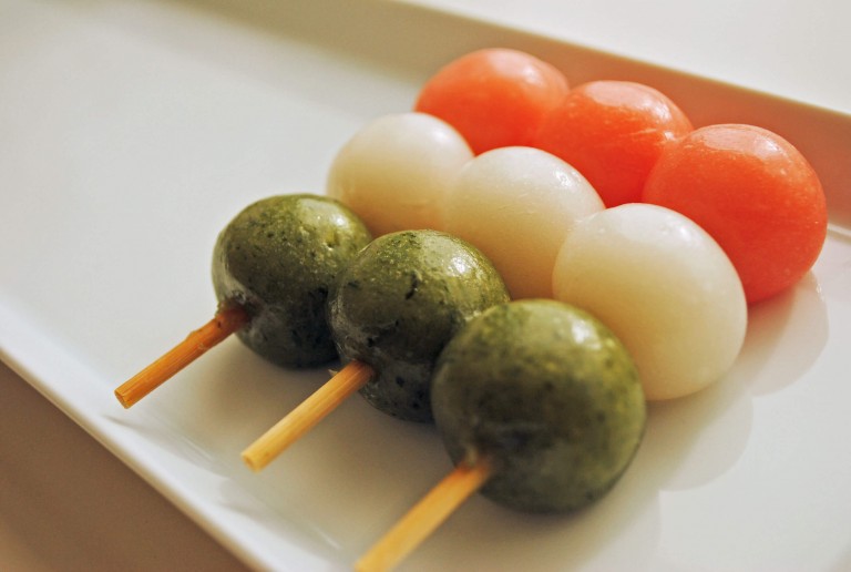Yatta-Tachi Noms: Dango Cookies from Clannad